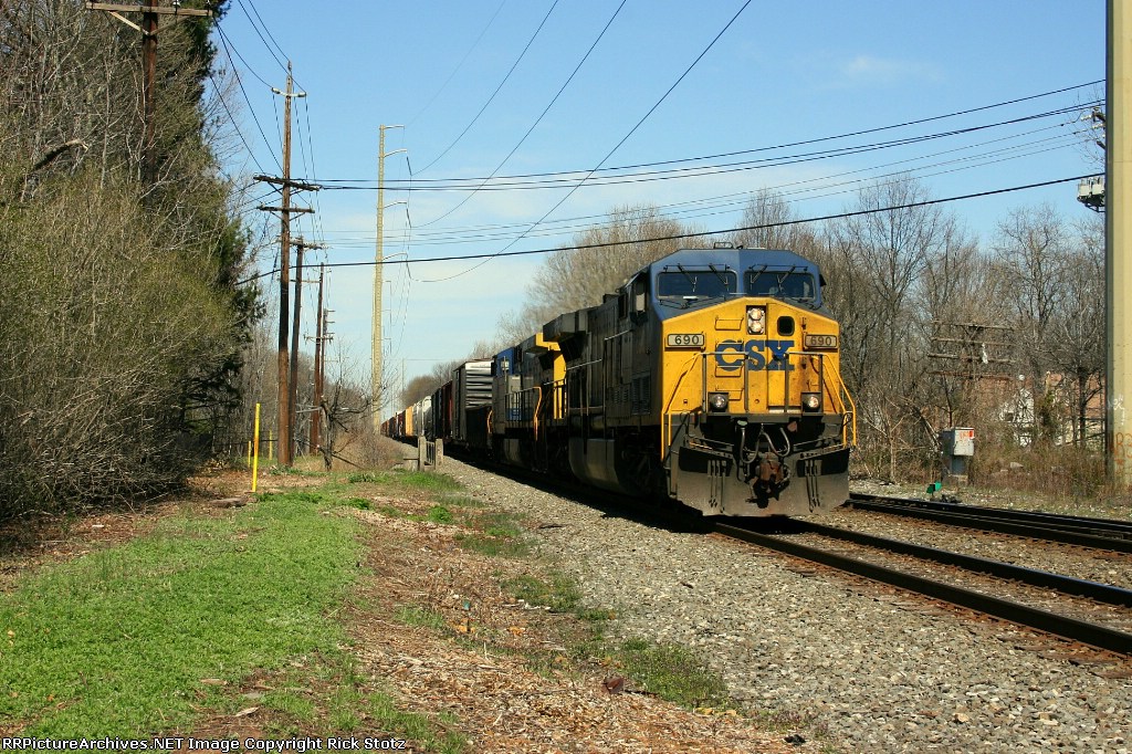 CSX 690